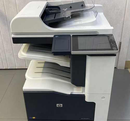 Принтер HP Laserjet 700 Color