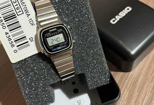 Часы Casio LA670WA-1D