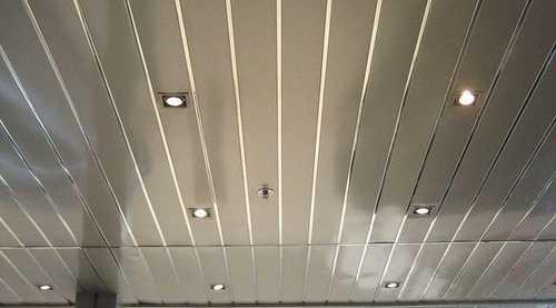 Реечный потолок металлический