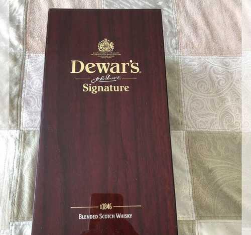 Коробка из под виски Dewars signature