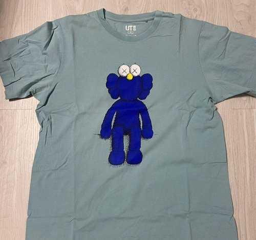 Футболка мужская Uniqlo kaws разм. M