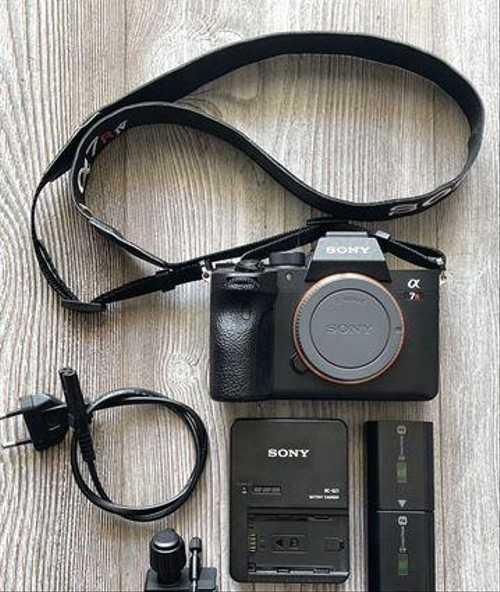 Продаю беззеркальную камеру Sony A7R IV