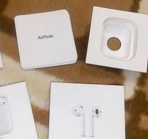 Коробка от наушников AirPods 2. Apple