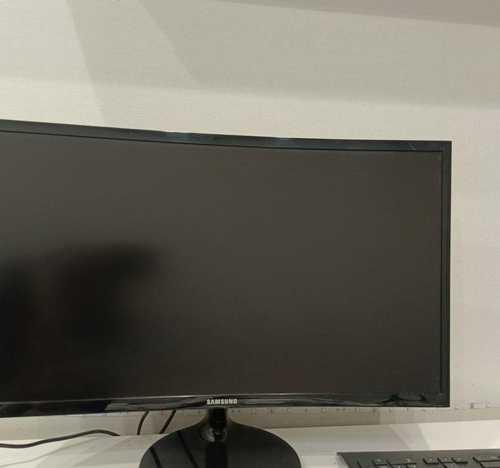 Монитор игровой Samsung C24F390FHI 60hz