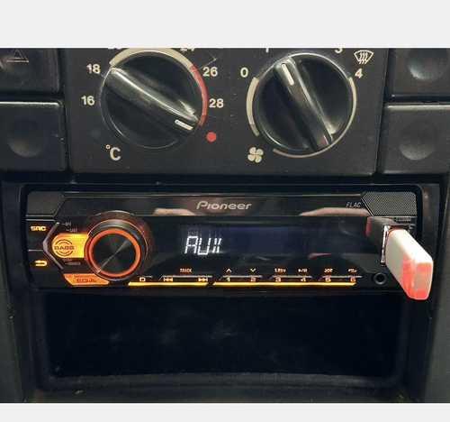 Pioneer MVH-S120UBA