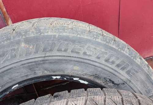 Bridgestone Blizzak Revo GZ 215/65 R16 98S