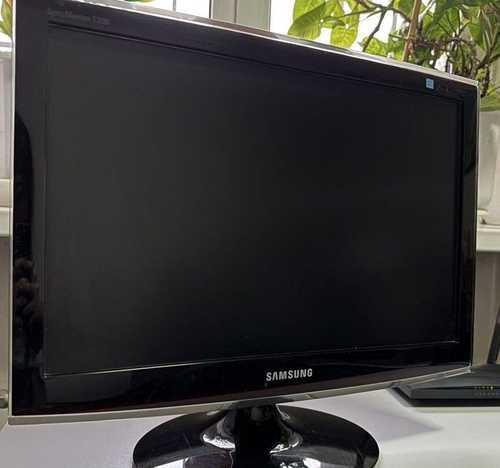 Монитор Samsung Syncmaster T200