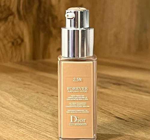 Крем тональный forever natural nude dior 2,5N