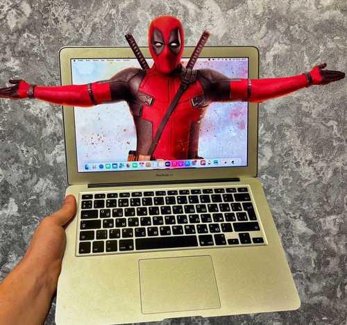 Классный Apple ноутбук MacBook Air 13 2015 Core i5