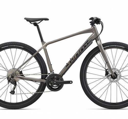 Шоссейный велосипед Giant ToughRoad SLR 2, год 2022, цвет Серебристый, ростовка 18