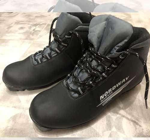 Лыжные ботинки Nordway Narvik р.41-42