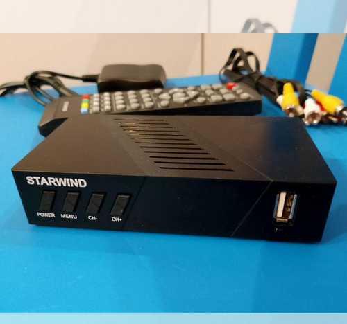 Приёмник цифрового тв StarWind CT-140