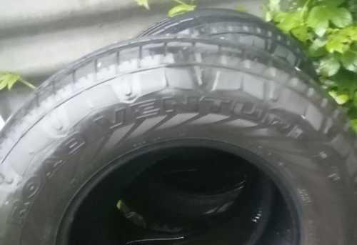 Kumho Road Venture ST KL16 235/75 R16