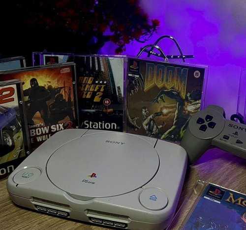 Sony PlayStation 1 One Slim с дисками