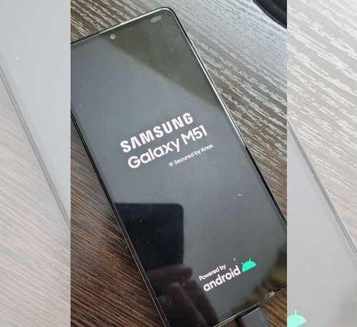 Телефон Samsung M51 дисплей и аккумулятор