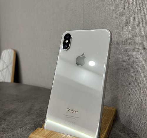 iPhone Xs, 256 ГБ