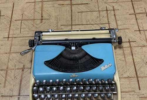 Пишущая(печатная) машинка Kolibri