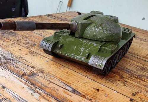 Игрушка танк СССР