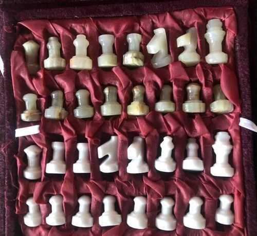 Шахматы из оникса