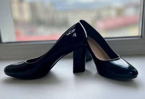 Лакированные туфли женские