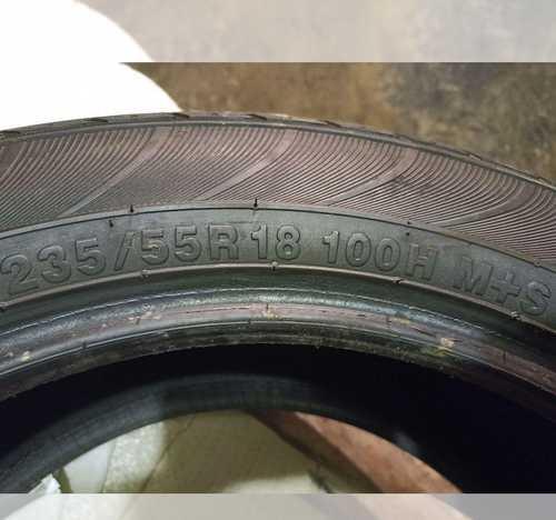 Kumho Solus KL21 235/55 R18