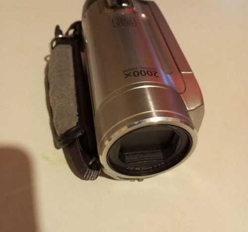 Видеокамера canon FS100