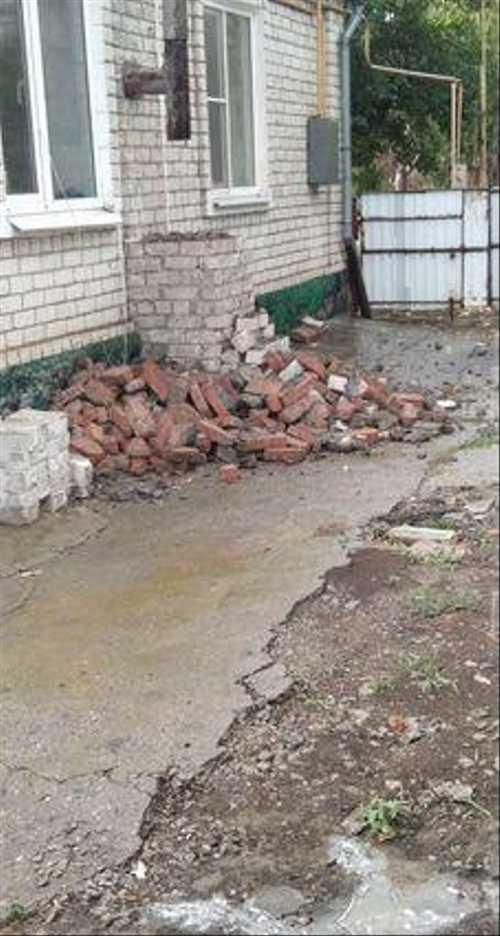 Красный кирпич