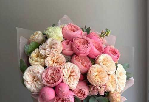 Букет цветов кустовые пион.розы,цветы доставка