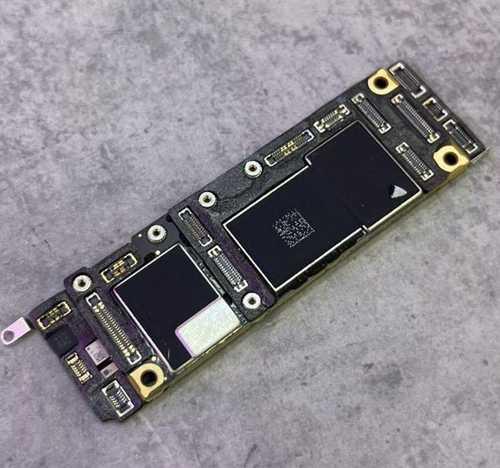 Плата для iPhone 11 Рабочая Заблокирована