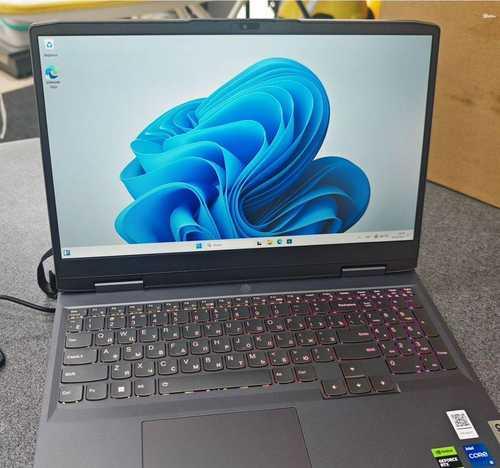 Lenovo LOQ 15IRH8 15.6"144 i5/16DDR5/512/RTX3050