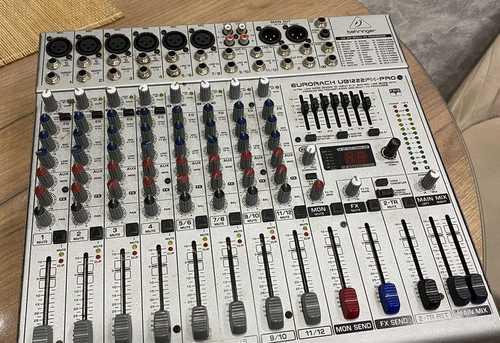 Микшерный пульт behringer UB1222FX-PRO