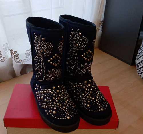 Угги женские зимние р. 40