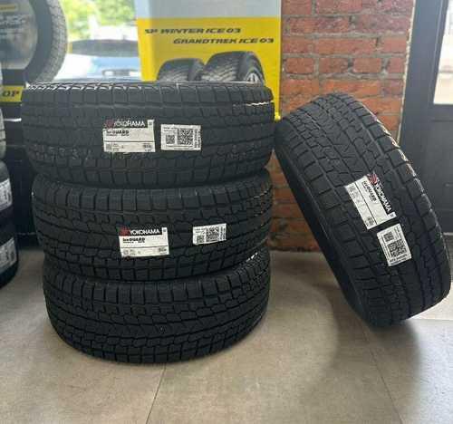 Yokohama Ice Guard G075 235/65 R18 106Q