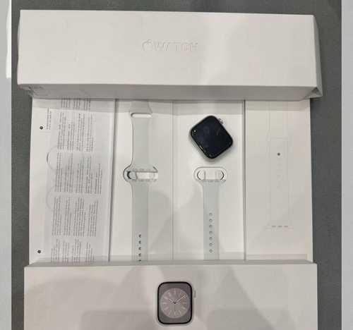 Apple Watch Series 8 45mm Silver Aluminum Case