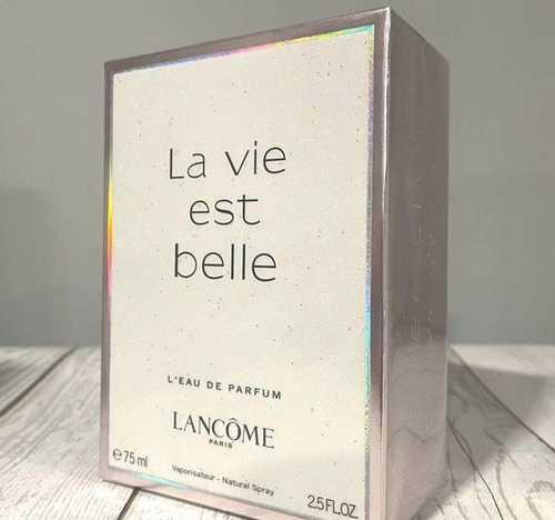 Парфюм Lancome La Vie Est Belle