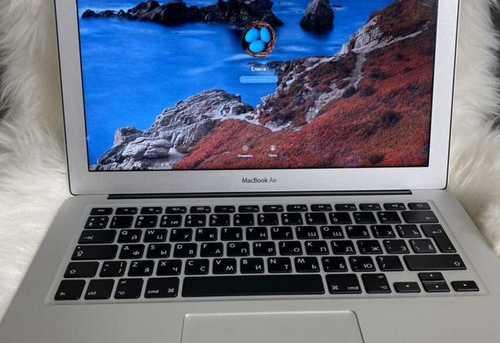 Продам Apple MacBook Air 2017 года