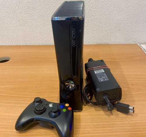 Xbox 360 S 250gb прошитый