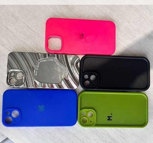 Чехлы на iPhone 13