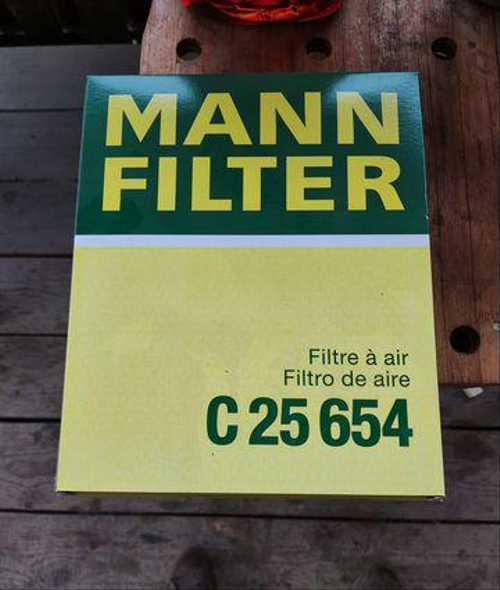 Воздушный фильтр Mann C25654
