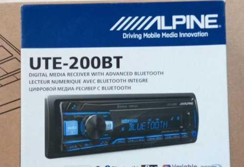 Автомагнитола Alpine UTE 200bt