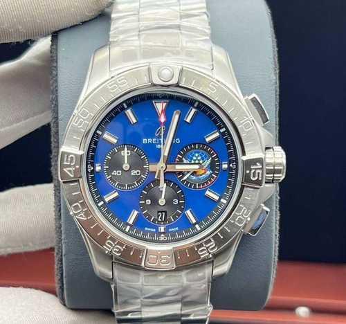 Часы Breitling Avenger