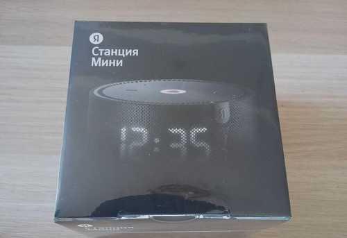 Яндекс станция мини с часами черная, новaя