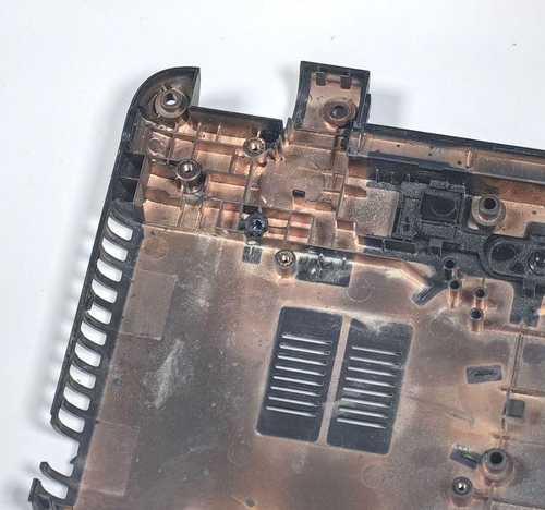 Поддон ноутбука Aspire E1-510 с дефектом
