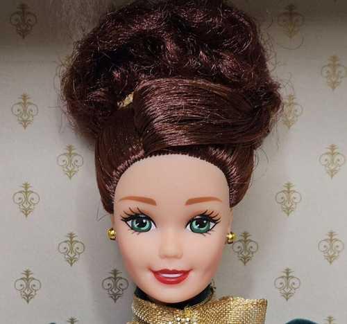 Yuletide Romance Barbie, 1996, China (2)