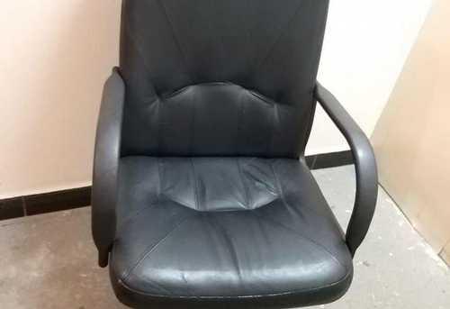 Компьютерное кресло начальника офисное эко кожа