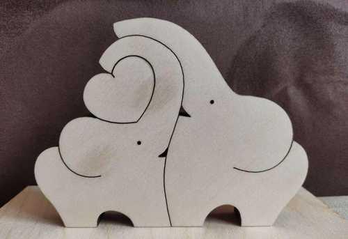 Фигурка слоники из дерева для творчесива