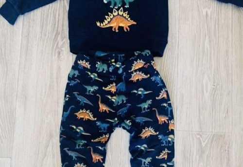 Костюм H&M и пижама с динозаврами