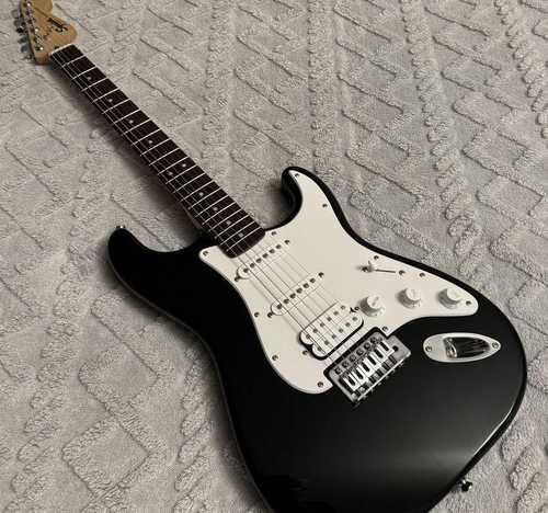 Электрогитара Fender Squier Bullet Stratocaster HS