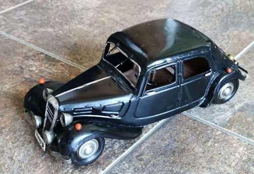 Модель автомобиля Citroen 22CV 1935г