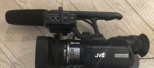 Видеокамера JVC GY-HM100E